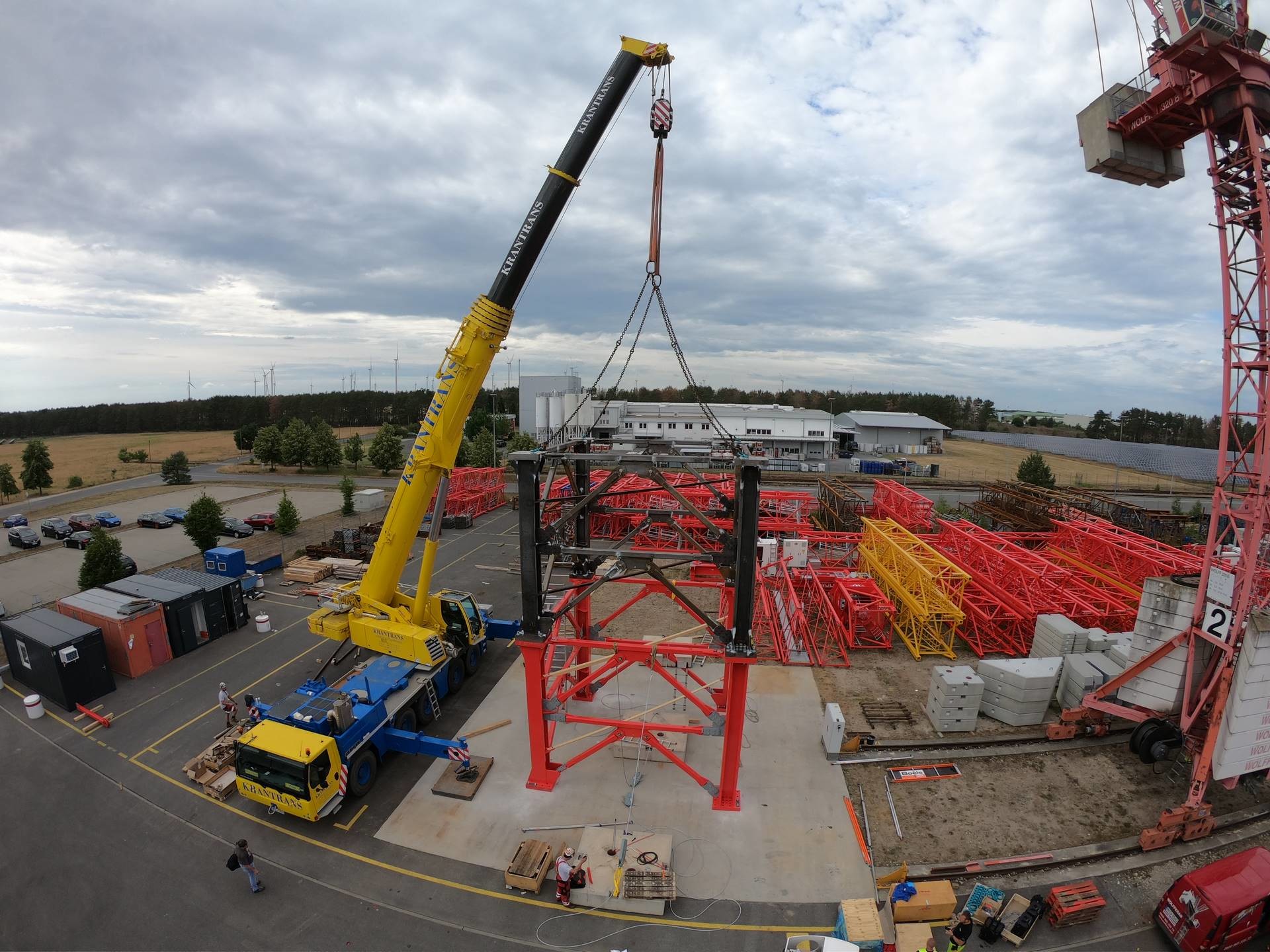 WOLFF auf großem Fuß - Wolffkran - Baumaschinen & Bau Forum - Bauforum24