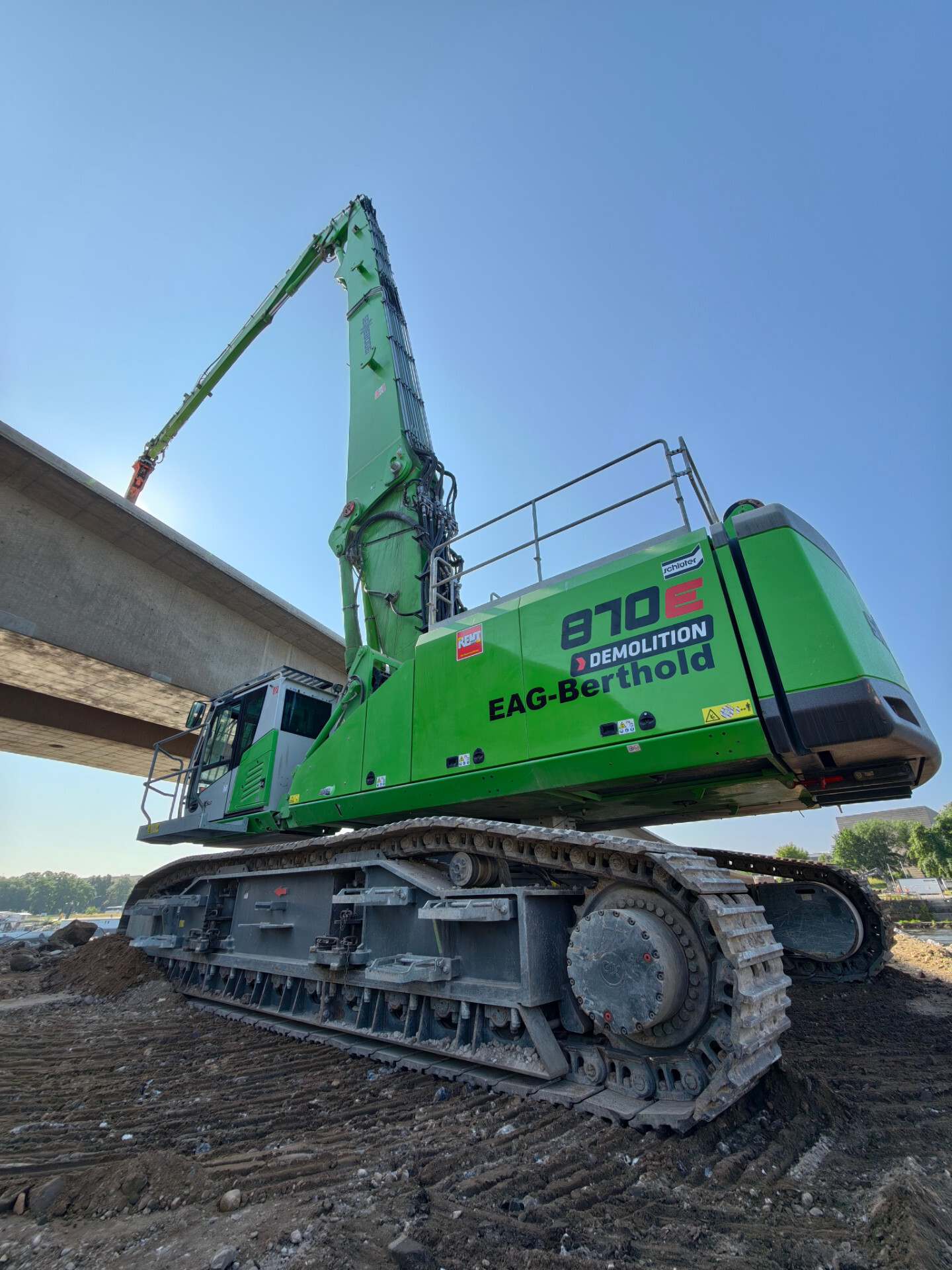 SENNEBOGEN 870E Demolition - Sennebogen - Baumaschinen & Bau Forum ...
